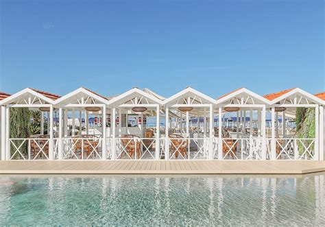 A Guide To The Best Beach Clubs In Forte Dei Marmi