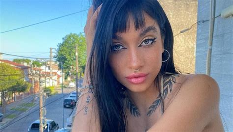 Tremendas Mar A Becerra Se Puso El Mega Corto Se Le Vio El Tattoo Y
