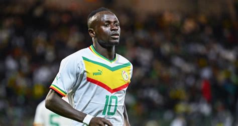 Sénégal Sadio Mané se fait chambrer après un dribble raté vidéo