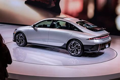 Hyundai Ioniq Revolutionary Ev Redefines The Future Electric