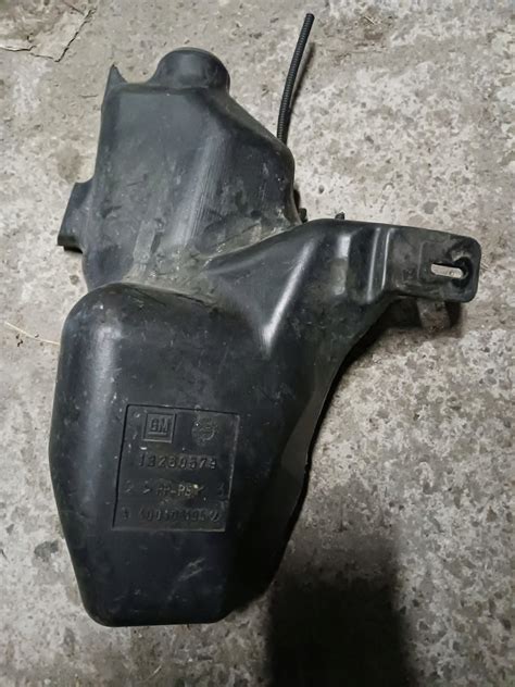 ZBIORNIK SPRYSKIWACZY OPEL ASTRA J 13260579 13260579 za 100 zł z RADOM