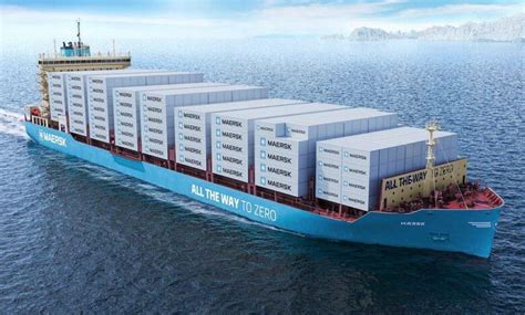 Maersk S Methanol Ship Makes Maiden Refuelling Futurefuels