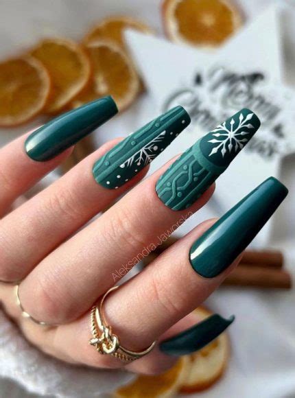 50 Fab Christmas Nail Designs Ideas Green Coffin Nails