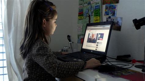 Les enfants du porno Vidéo Play RTS