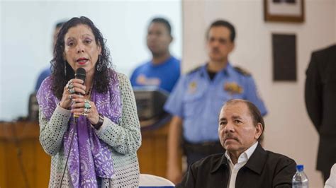 La Soledad De Daniel Ortega Y La Chayo Murillo