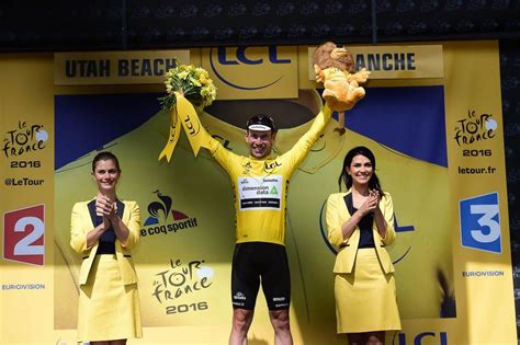 Cavendish Claims First Yellow Jersey With Opening Stage Victory At Tour