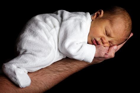 10 consejos para aliviar el cólico del lactante en minutos