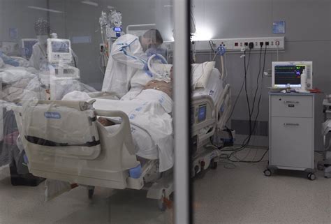 Cvirus Los Hospitalizados En UCI Por COVID 19 Disminuyen Un 23 Y Los