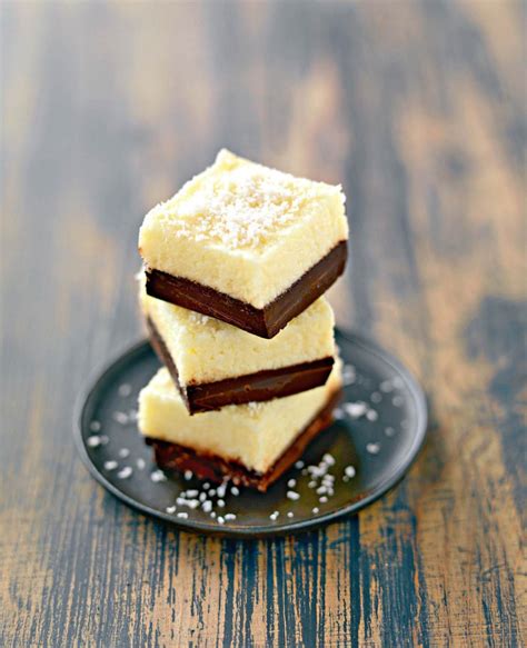 Recette carrés fondants au chocolat et à la noix de coco Marie Claire