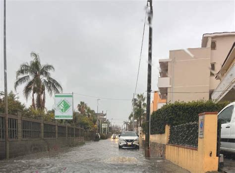 Maltempo Al Sud Forti Piogge Tra Sicilia Calabria E Puglia