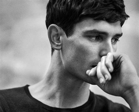 Urban Stories Arthur Gosse Poses In Massimo Dutti Pre Fall 2017 Looks