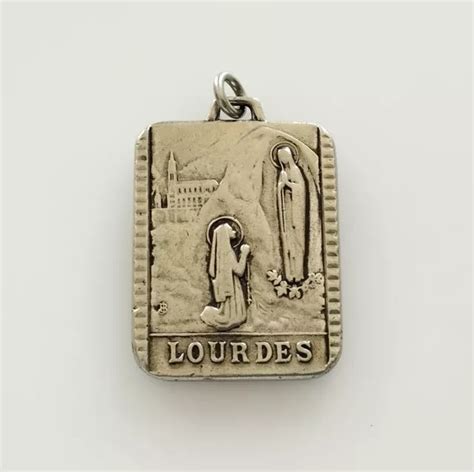 MAMA ESTELLE ANCIENNE GROSSE Médaille VIERGE Grotte de Lourdes en Métal