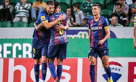 Um A Um As Notas Dos Jogadores Contratados Pelo GD Chaves