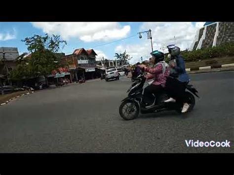 Rela Jalan Kaki Demi Untuk Shalat Jum At Walaupun Di Masjid Terjauh Di