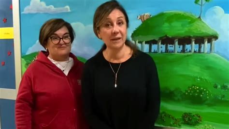 VIDEO Camminata Dei Babbi Natale L Appello Di Carla Signoris In Genovese