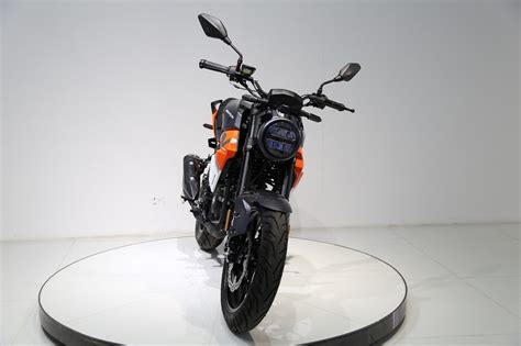 Motorower Barton Naked 50 2024 NOWOŚĆ Dane techniczne Cena