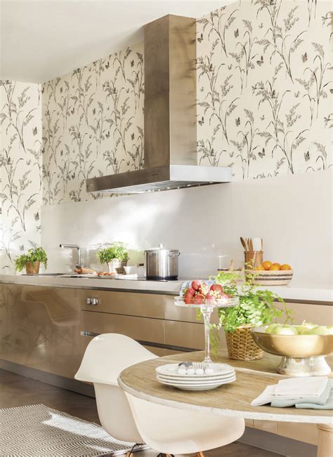 12 cocinas sin azulejos que inspirarán tu próxima reforma CON VÍDEO