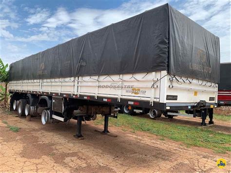 Carreta Semi reboque usada à venda em São paulo SP 4 eixos