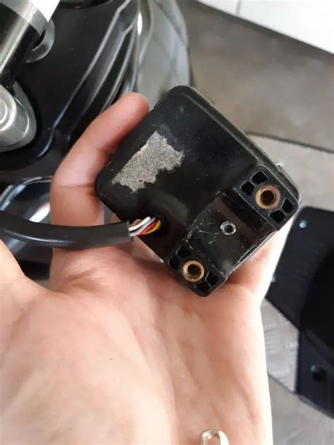 Démonter un compteur origine Naked Electricité Forum Scooter System