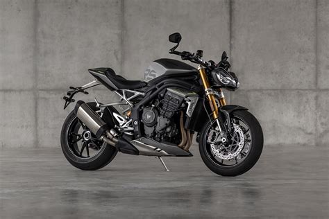 The Speed Of Light New Triumph Speed Triple 1200 RS Enters The Super