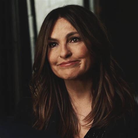 Olivia Benson Law And Order Svu Mariska Hargitay 80s Fashion Amy