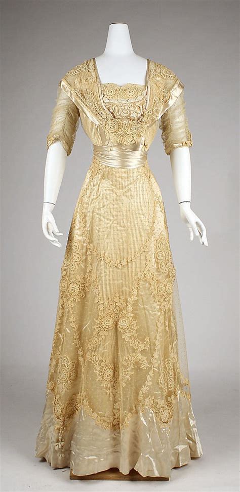 Tenues Vestimentaires