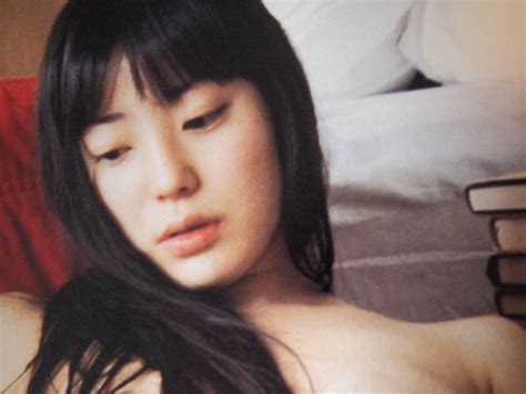 菅野美穂 写真集 NUDITY 1997年 ルー出版 菅野美穂 売買されたオークション情報yahooの商品情報をアーカイブ公開