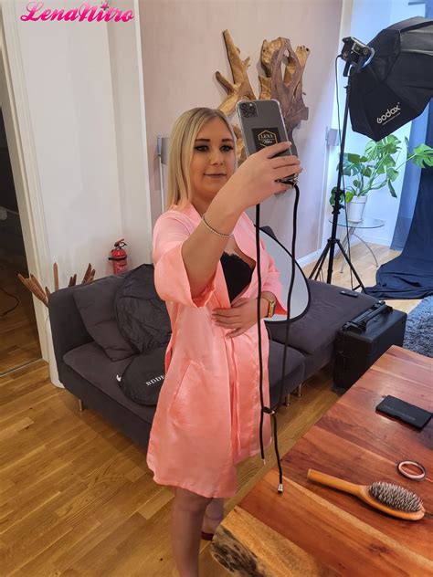 Tw Pornstars Lena Nitro Twitter Einen Guten Start In Den Montag