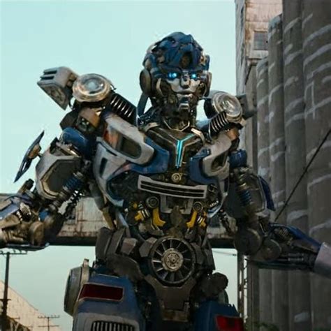 Transformer Of The Day Swerve Aficionado On Twitter Rotating In