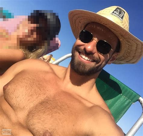 Lucas Malvacini S De Sunga Na Praia Volume Na Cueca