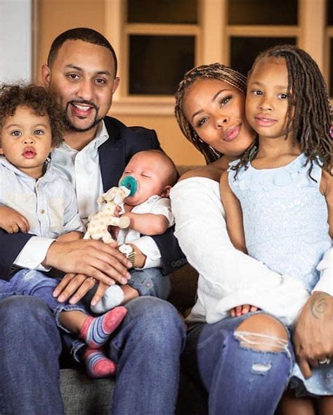 Pop Tingz On Twitter Eva Marcille Has Filed For Divorce From Her
