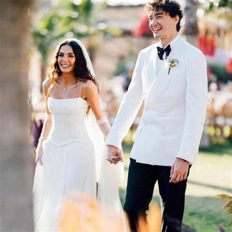 Ebru Şahin ve eşi Cedi Osman ABD de aradıkları evi buldu