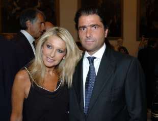 Scazzi Di Famiglia De Benedetti Da Lui Parole Disgustose Sulla
