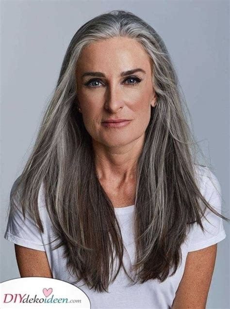 25 peppige Frisuren für Frauen ab 50 du gesehen haben musst
