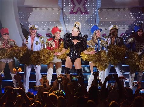 Xuxa Rainha Dos Baixinhos Chega Aos 60 Anos Como Voz Da Democracia
