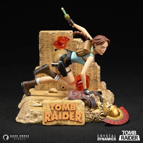 Tomb Raider Lara Croft Classic Era Statue
