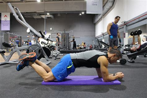 Plancha de abdominales cómo hacerlas y mejorar en ellas