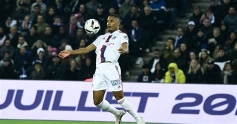 OL Sarr souffre d une lésion musculaire à la cuisse gauche Crumpe