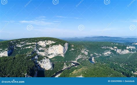 Les Gorges De L ardèche En France Vue Aérienne Photo stock Image du