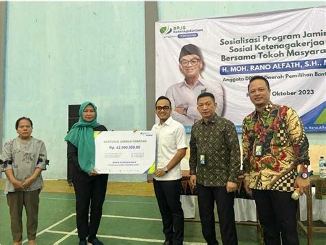 BPJS Ketenagakerjaan Cikokol Serahkan Santunan JKK Dan JKM Tangerang