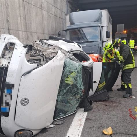 Tragico Incidente Sulla A52 Due Morti E Due Feriti Gravi