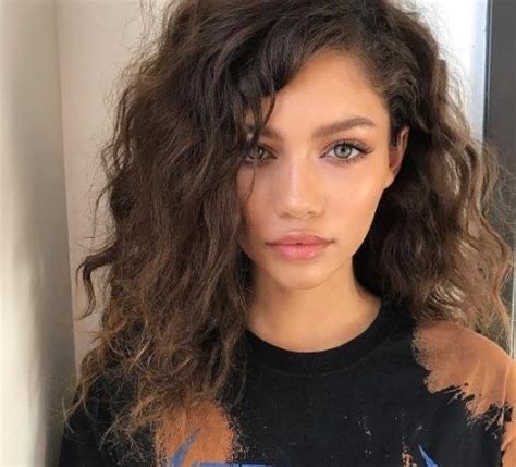 10 Wavy Perm Styles For A Stylish Beach Look All Year Round Artofit