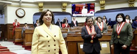 CONOCE A DINA BOLUARTE LA PRIMERA PRESIDENTA DEL PERÚ Bienvenidos a