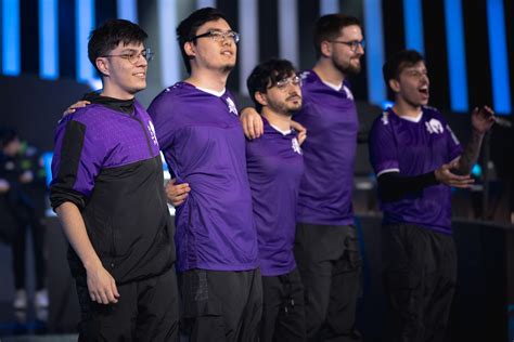 CBLOL 2024 Tradição ou processo As narrativas entre paiN e VKS Mais