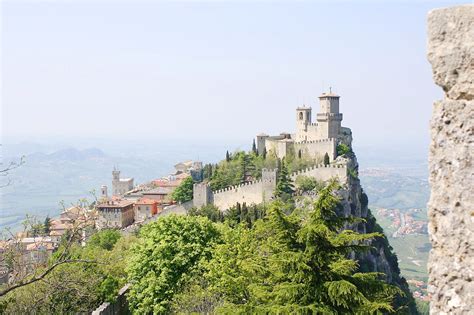 Blue Green Atlas The Climate Of San Marino