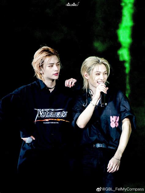Hyunlixfairies On Twitter My Hyunlix Moment In Hd 😭 Felix Hyunjin And Their Friend Steve As