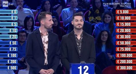 Affari Tuoi Per La Prima Volta Nella Storia Del Format Una Coppia Gay