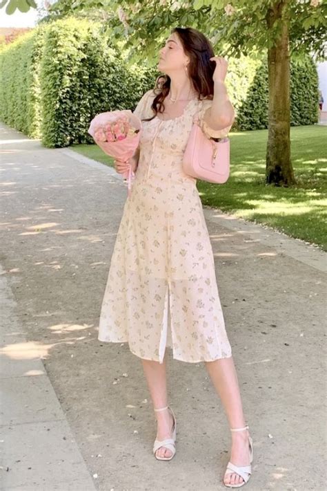 20 Coquette Aesthetic Outfits That Are So Cute And Pretty Your Classy