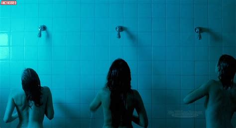 C Line Bonnier Desnuda En Deliver Me