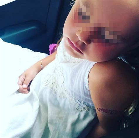 Nek Fuga Damore A Parigi Con La Moglie Patrizia Vacondio E Le Figlie